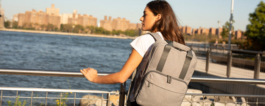 7 Everyday Essentials to Keep in Your Work Bag – Solo New York
