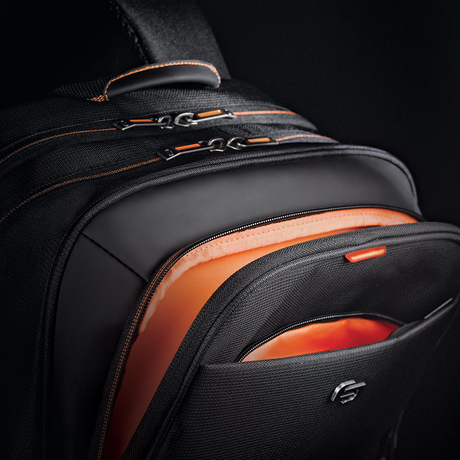 Urban Backpack - 17.3 in Padded Laptop Backpack – Solo New York